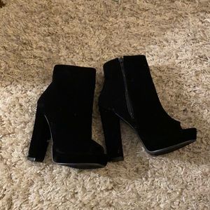 Shoe Dazzle - Poshmark